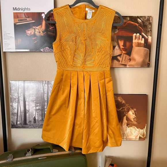 Modcloth | Dresses | Modcloth Gold Dress | Poshmark